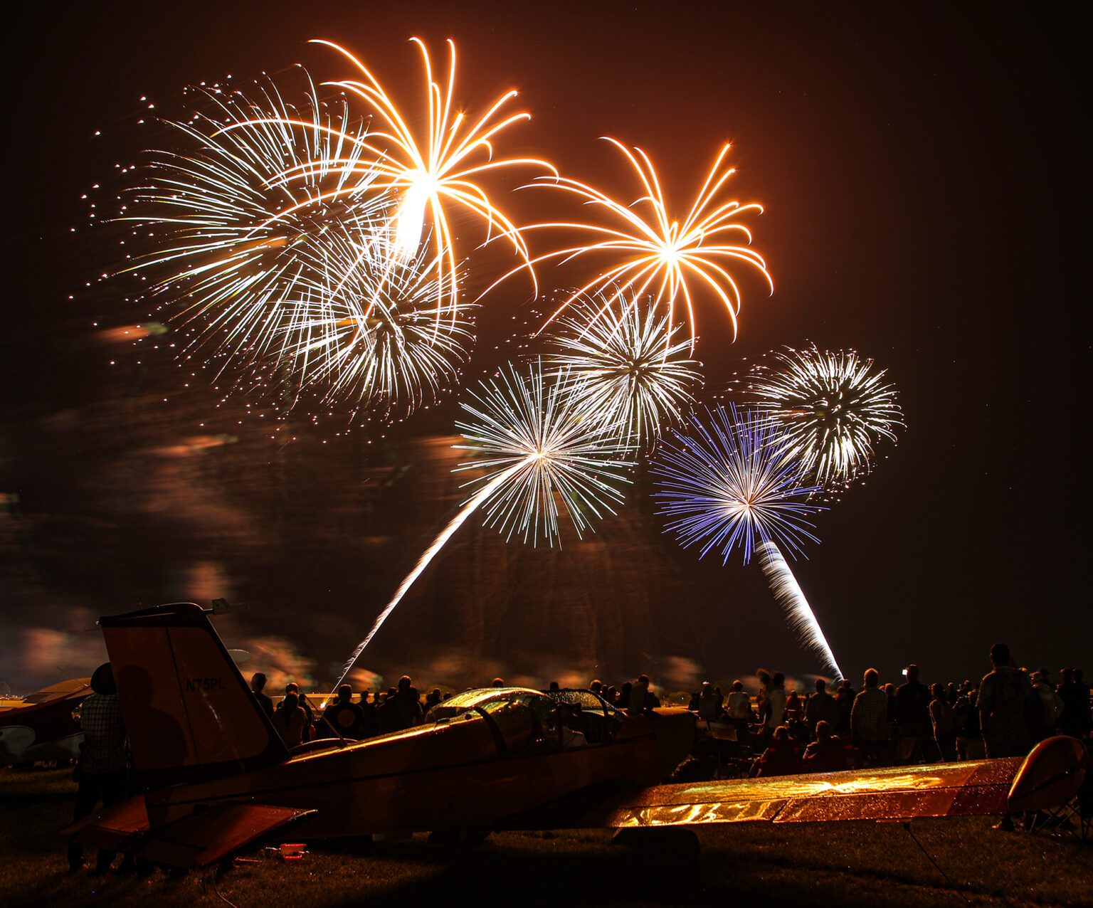 GALLERY - EAA AirVenture Night Airshow And Fireworks - KFIZ News-Talk ...