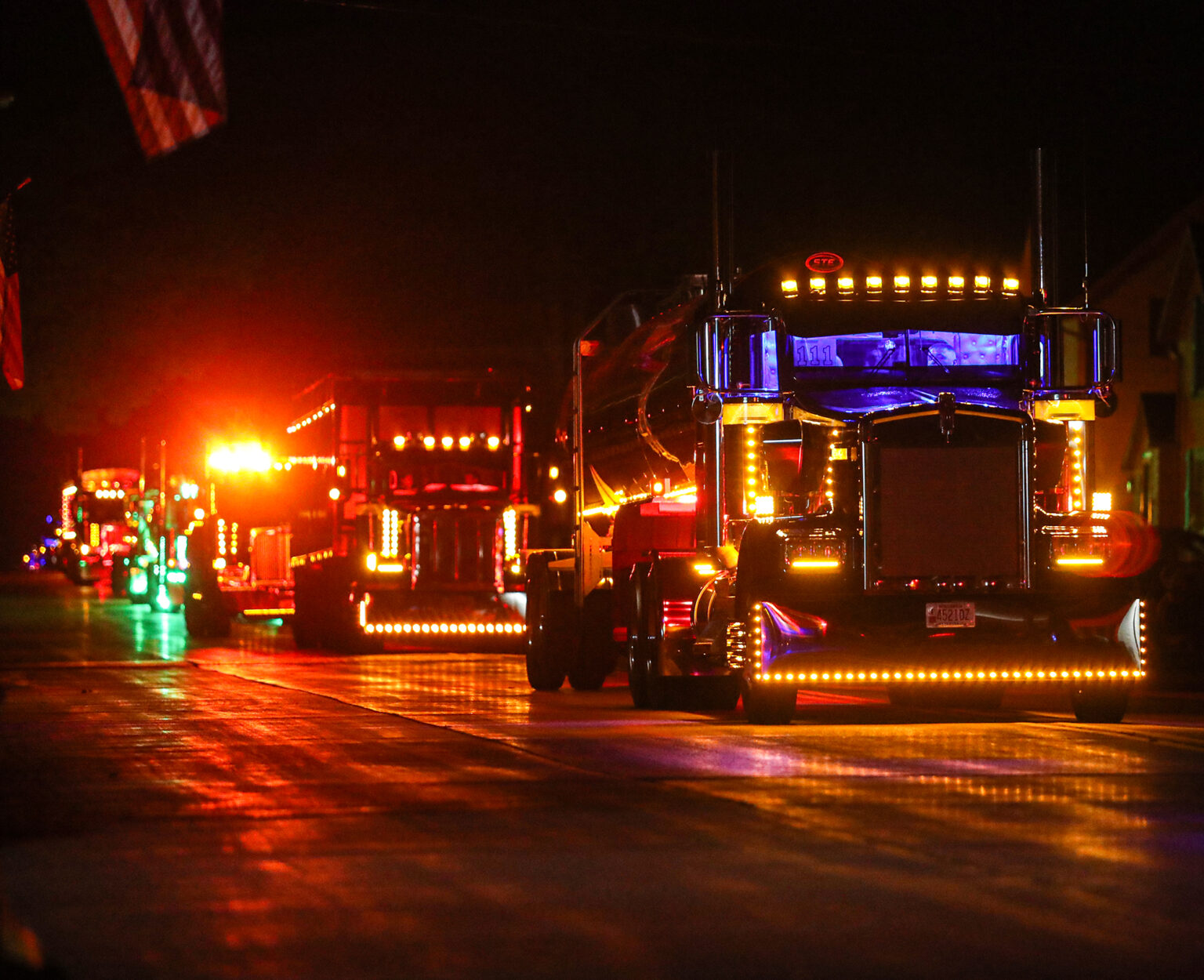 2022 Waupun Truck-n-Show Night Time Parade Photo Gallery - KFIZ News ...