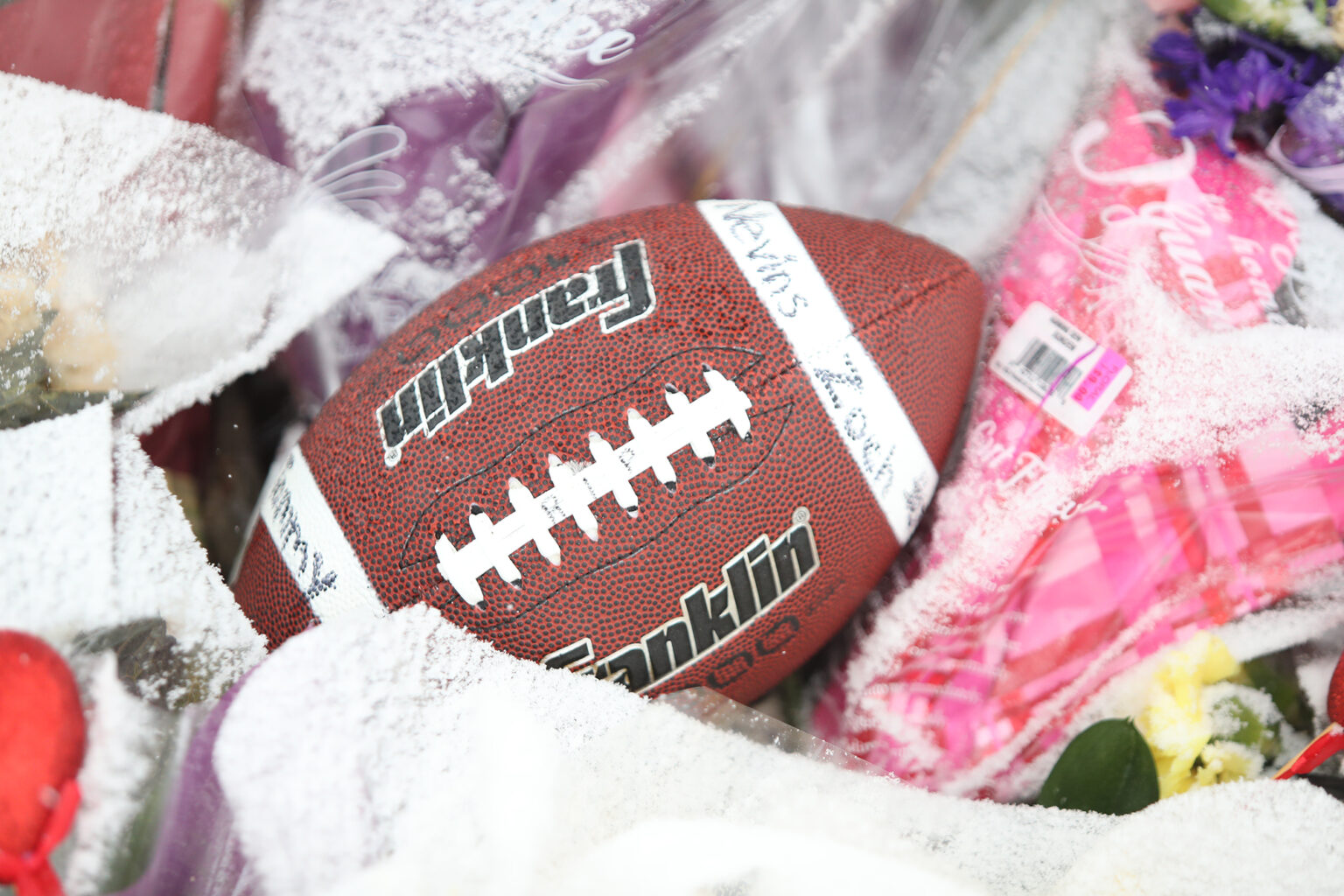 PHOTO GALLERY: Memorial For Teens Killed In Car Crash - KFIZ News-Talk ...