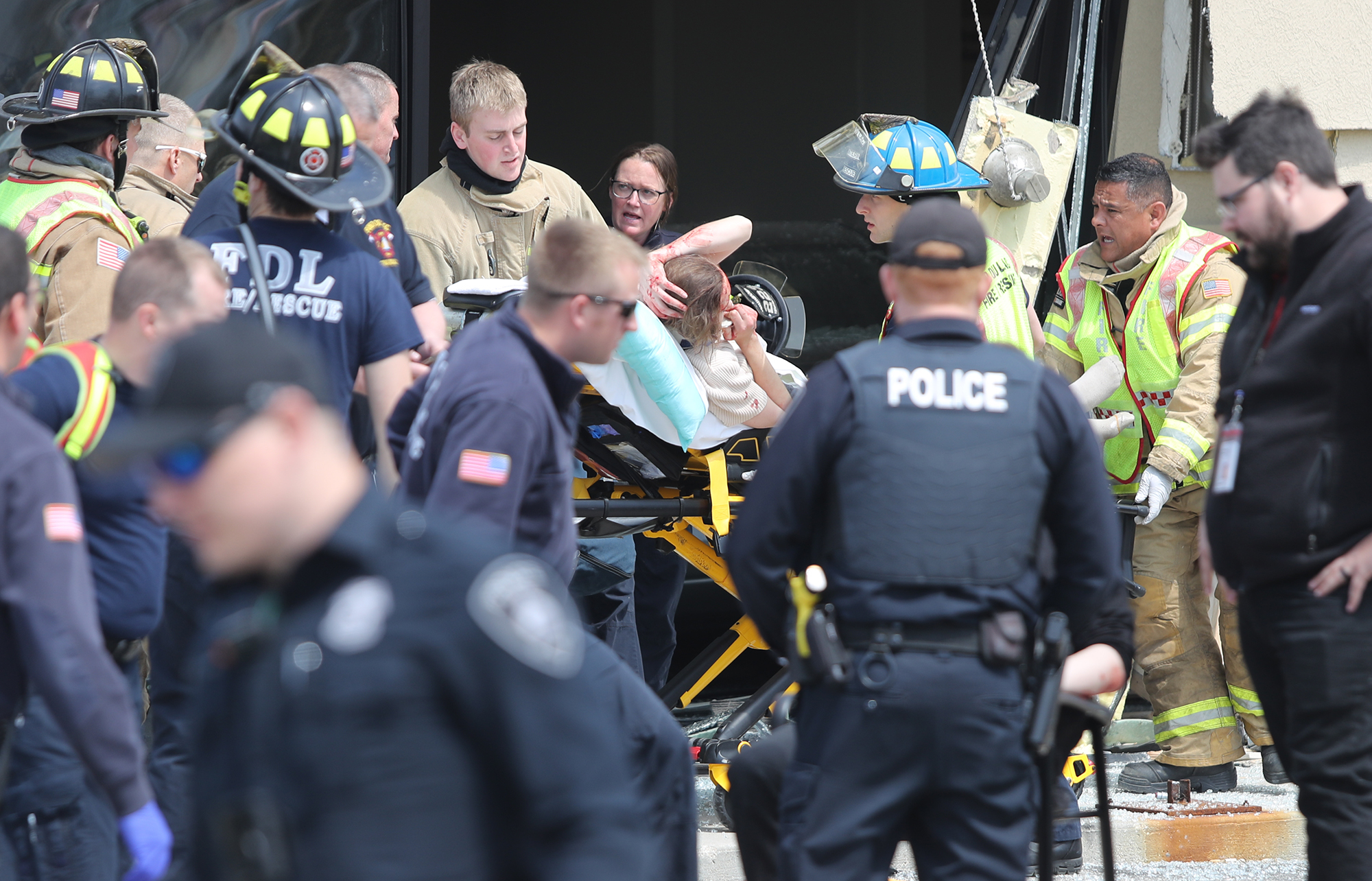 PHOTOS: 8 injured, 1 Critical At Car Vs Building Crash At Verizon Store ...