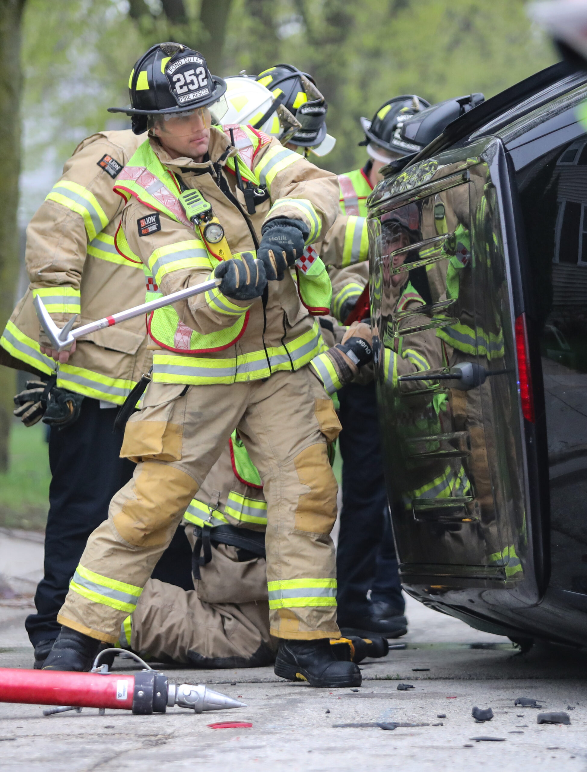 PHOTOS: Fond du Lac Fire/Rescue Respond To Roll Over Crash At Park and ...