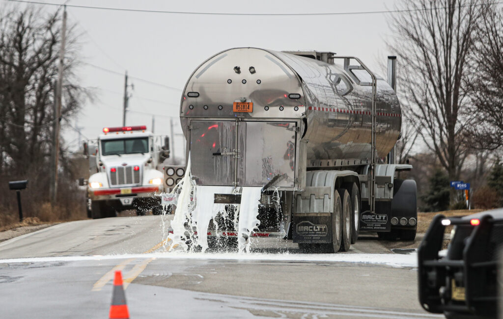 PHOTOS: High speed chase in Fond du Lac County ends in crash involving ...
