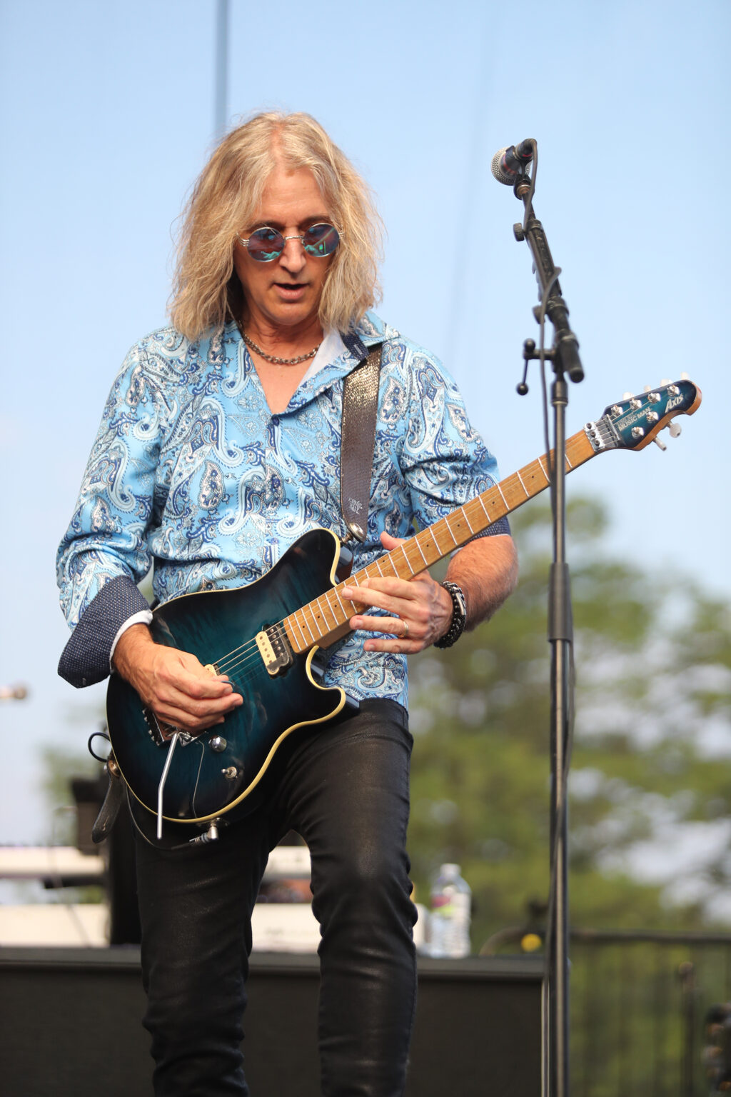 PHOTOS: Jason Scheff, former singer of Chicago and Tommy De Carlo ...