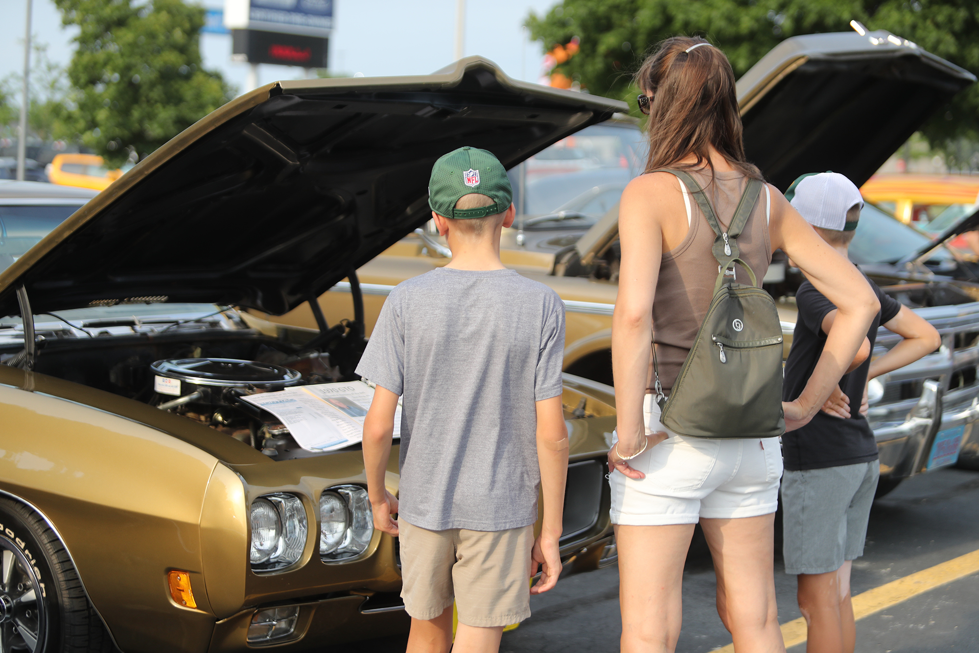 PHOTOS: Holiday Automotive hosts car show Friday, August 8, 2025 - KFIZ ...