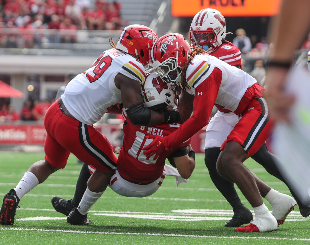 PHOTOS: Wisconsin Badgers Football fall to Maryland 27-10 at Camp ...