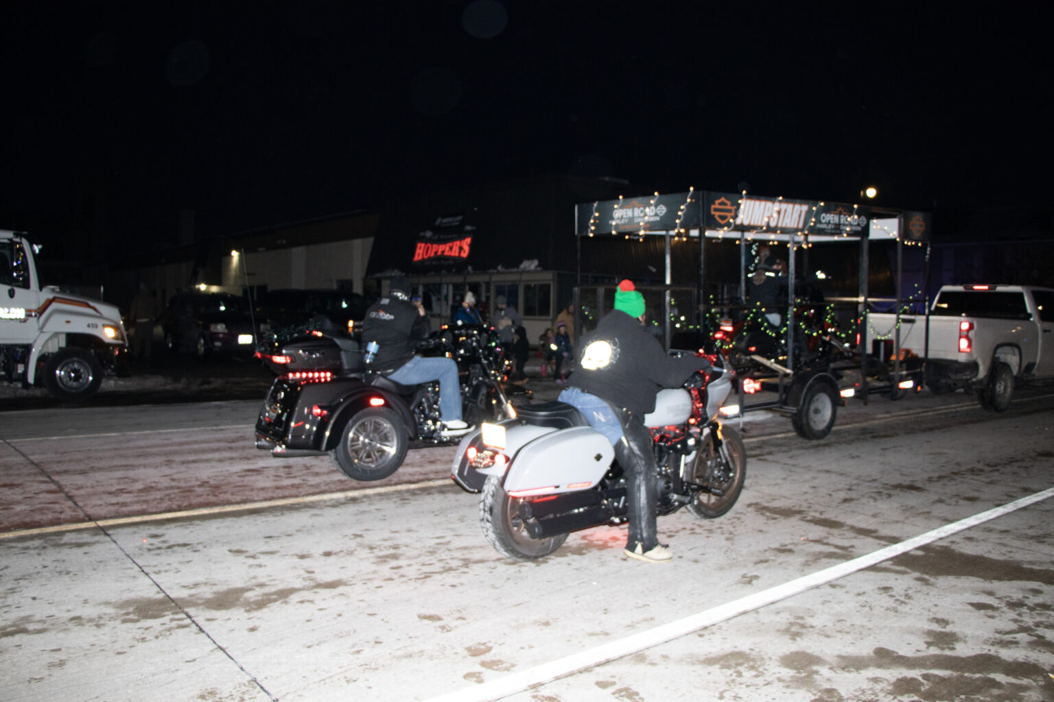 2025 KFIZ Christmas Parade Photo Gallery - KFIZ News-Talk 1450 AM
